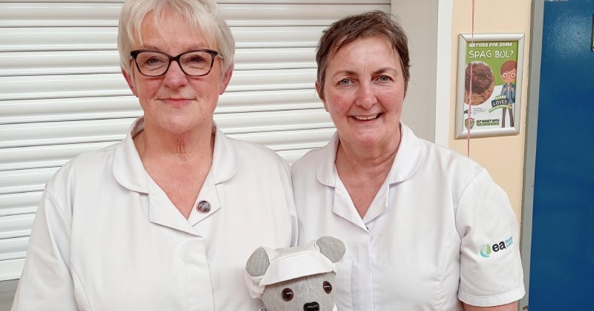 A recipe for kindness - two beloved school cooks hang up their aprons ...